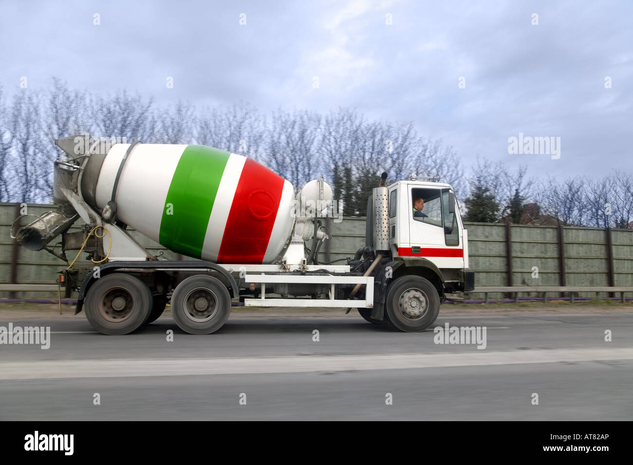 Lorry construction hi-res stock photography and images - Alamy