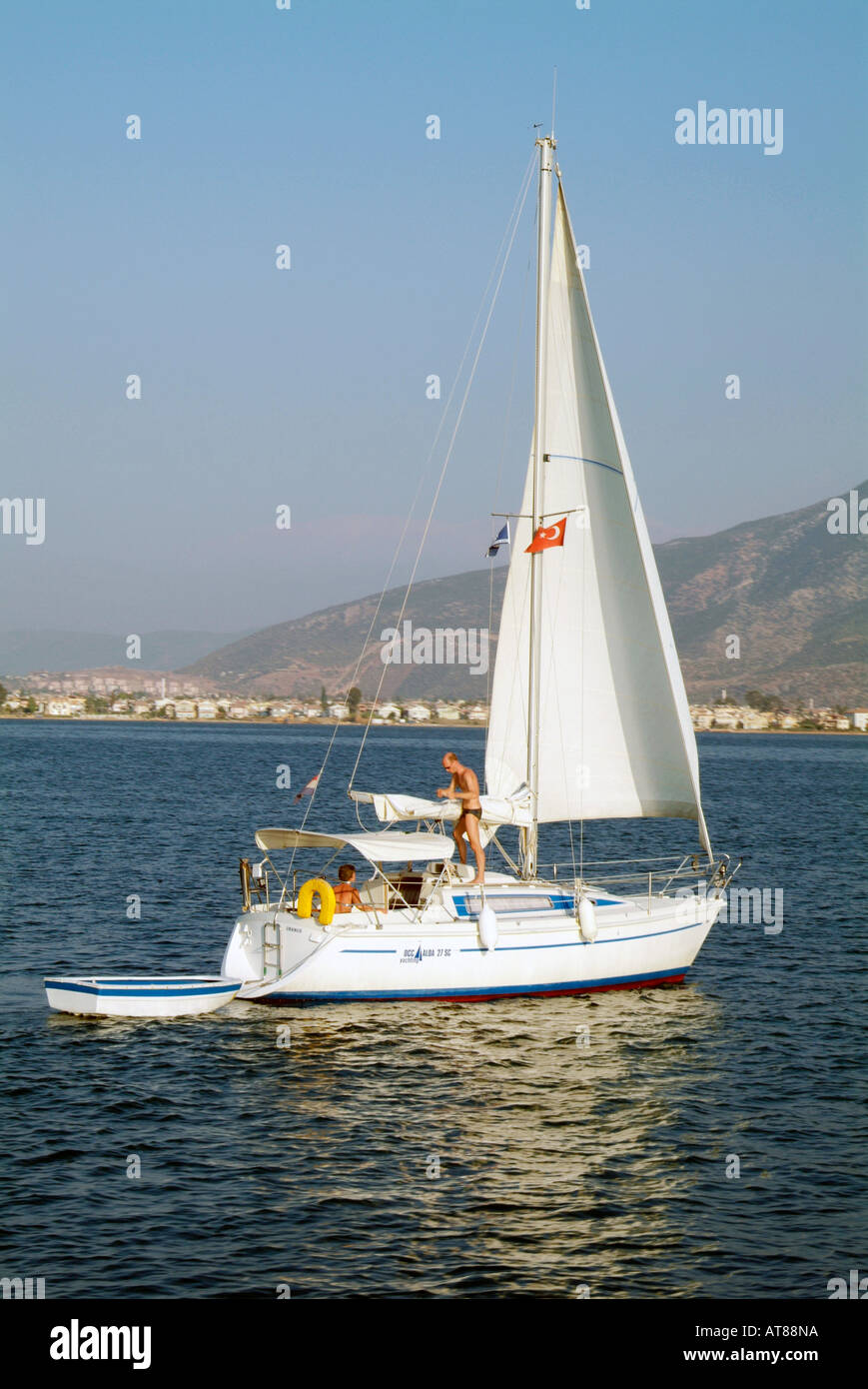 Yacht yachting sail boat single hull underway cruise cruising South ...