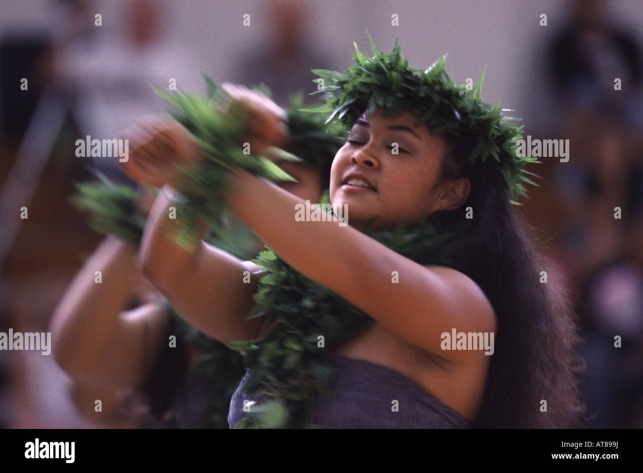 Wahine Kahiko Performance at Hawai'i Secondary Schools Hula Kahiko ...