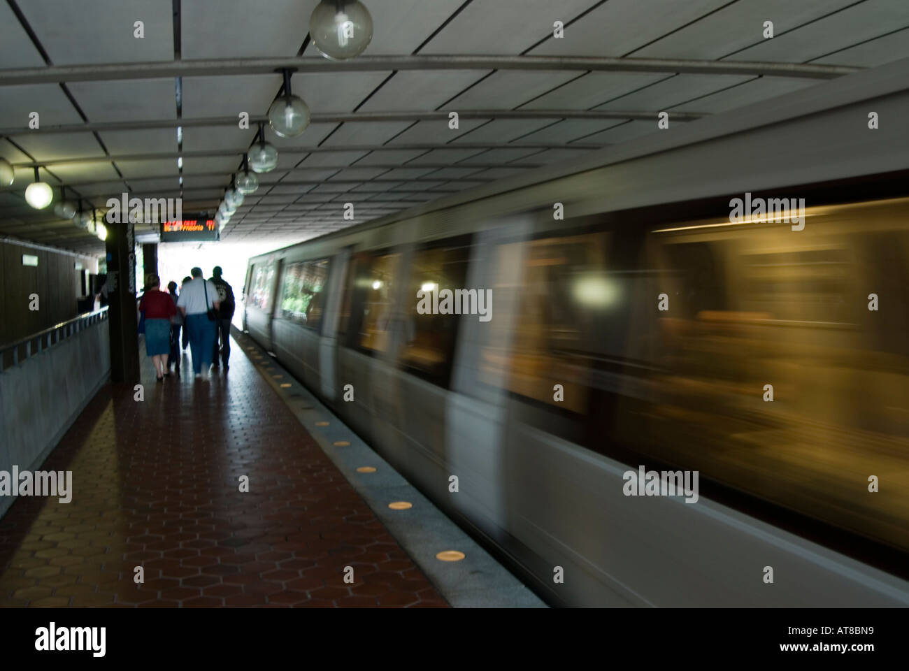 The Washington DC Metro subway system Stock Photo - Alamy