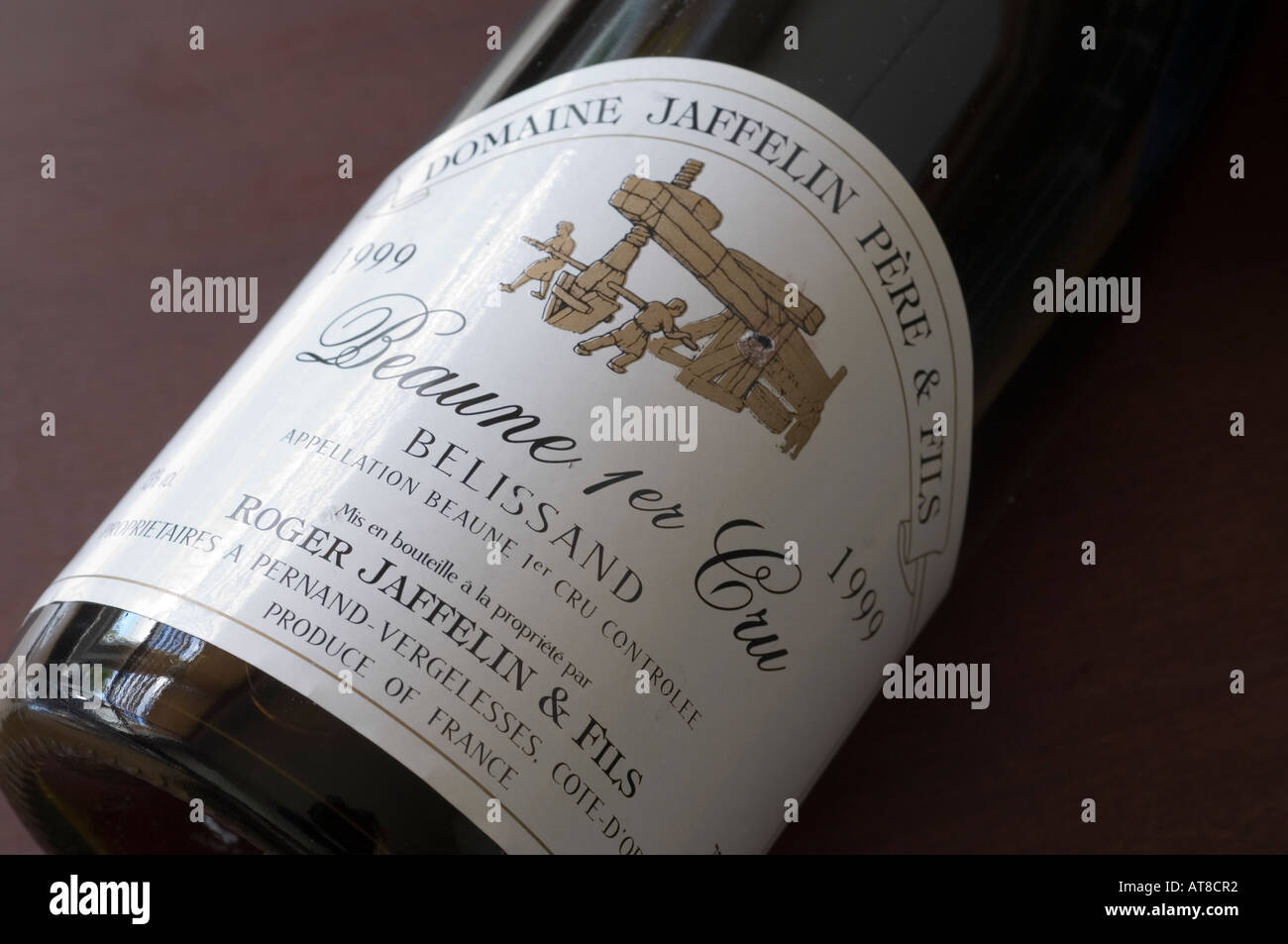 Beaune 1er Cru red Burgundy wine bottle label closeup Stock Photo - Alamy