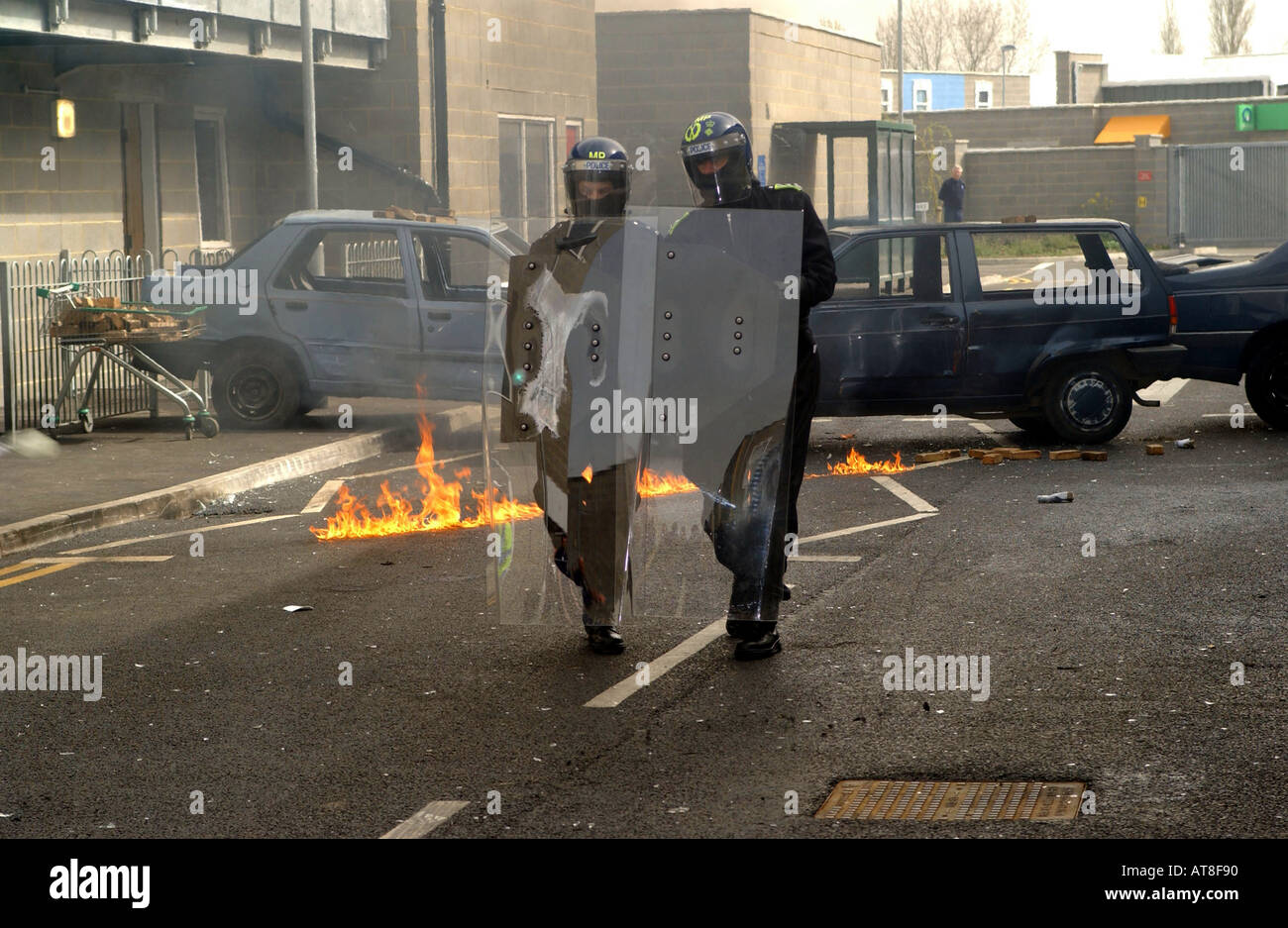 Riot training hi-res stock photography and images - Alamy