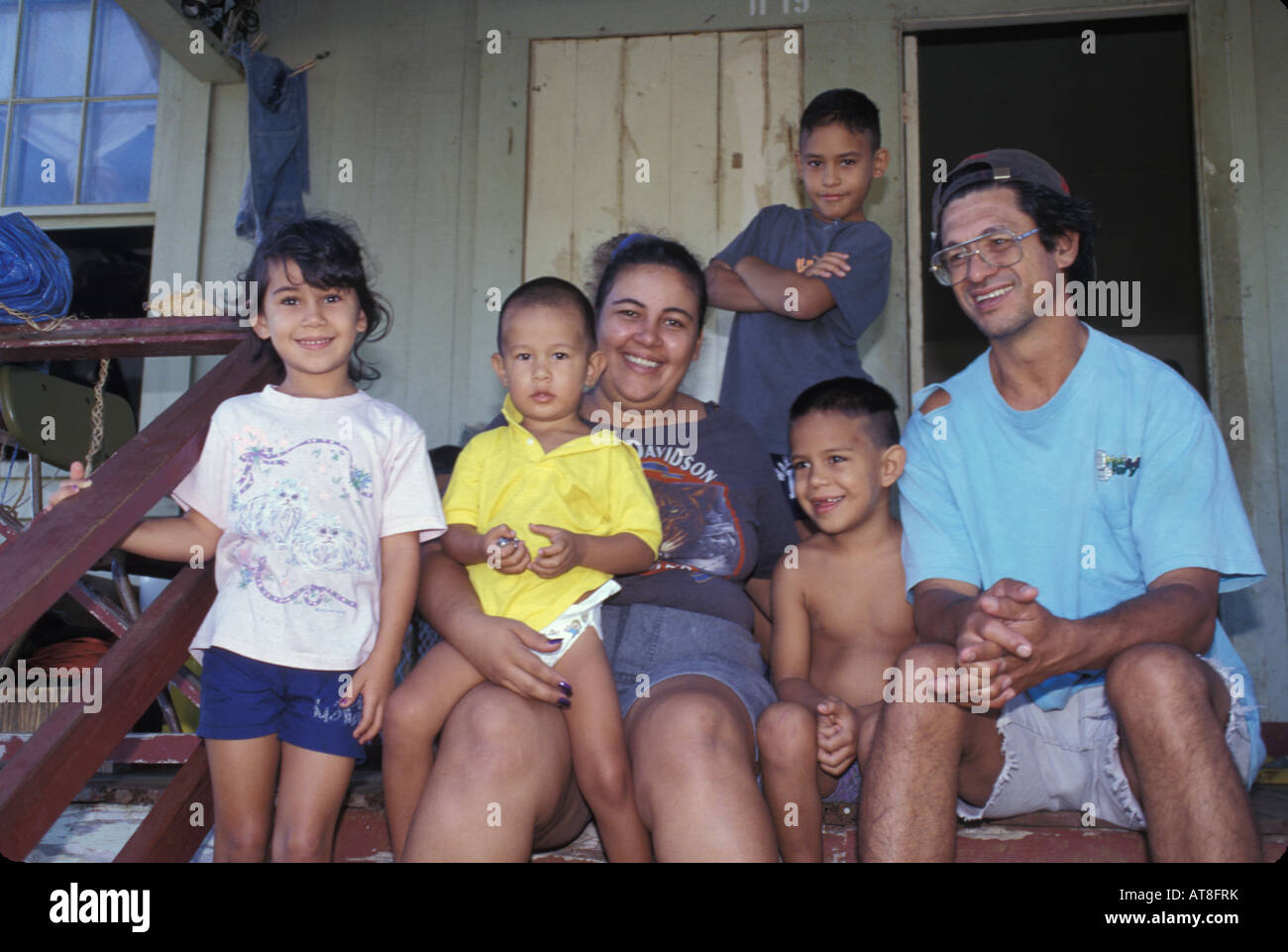 Hawaii local family hi-res stock photography and images - Alamy