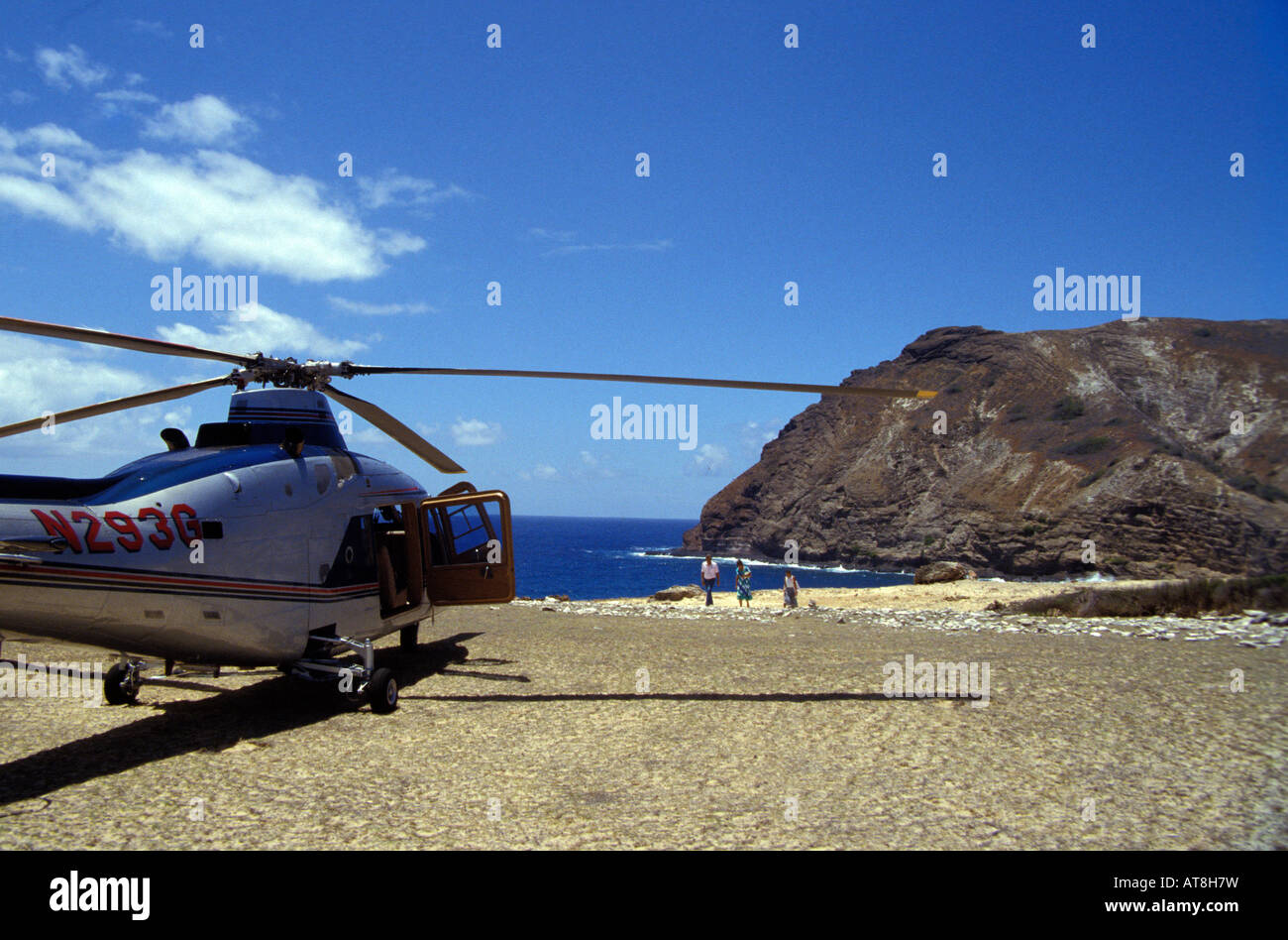 Hawaiian Island visitors arriving by chopper to the island of Niihau ...