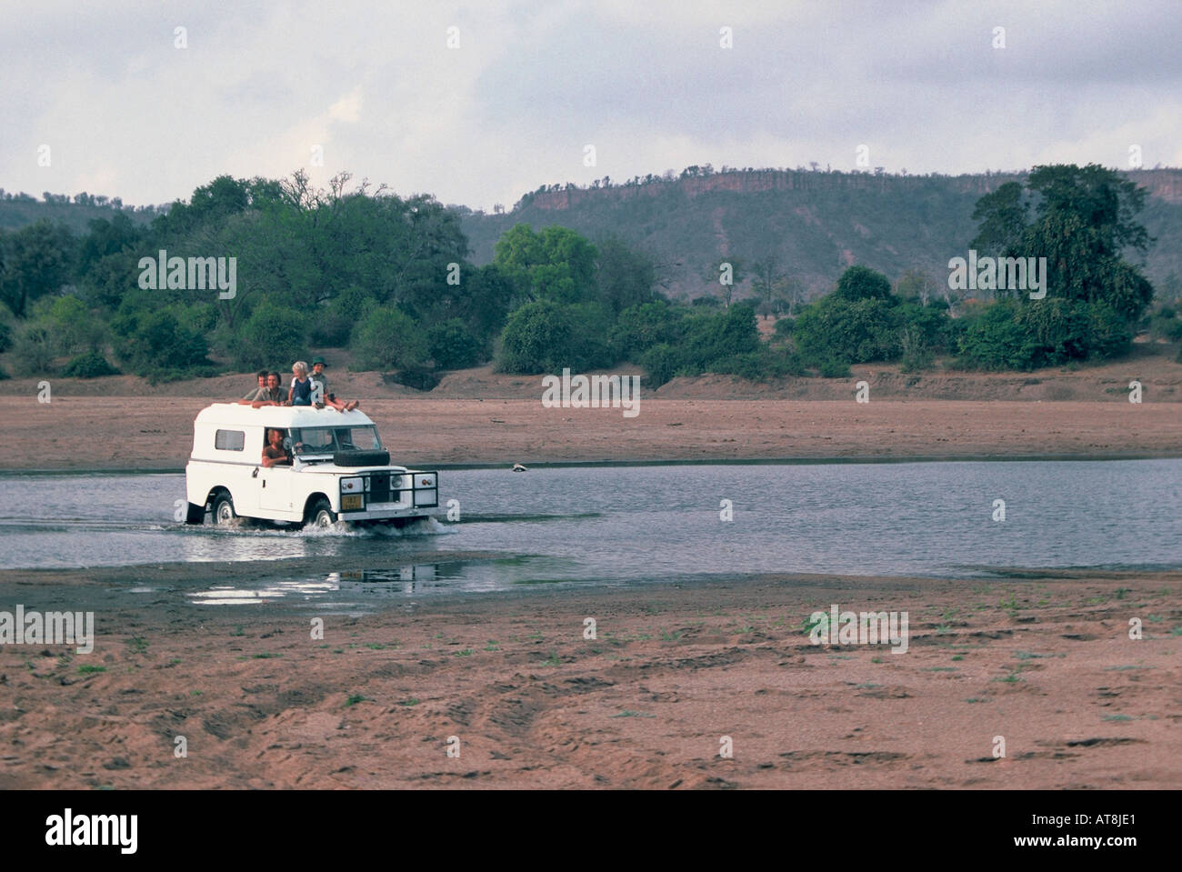 Crossing runde river hi-res stock photography and images - Alamy