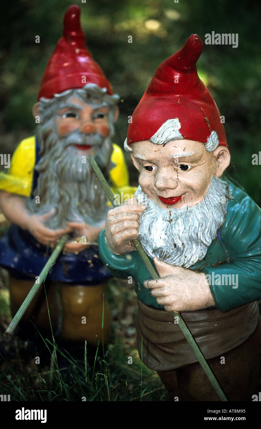 Garden dwarfs hi-res stock photography and images - Alamy