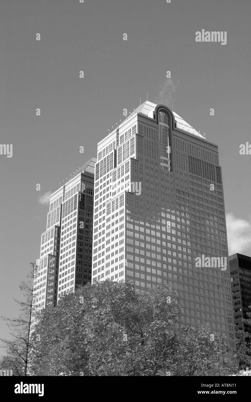 Skyscraper in centre calgary Black and White Stock Photos & Images - Alamy