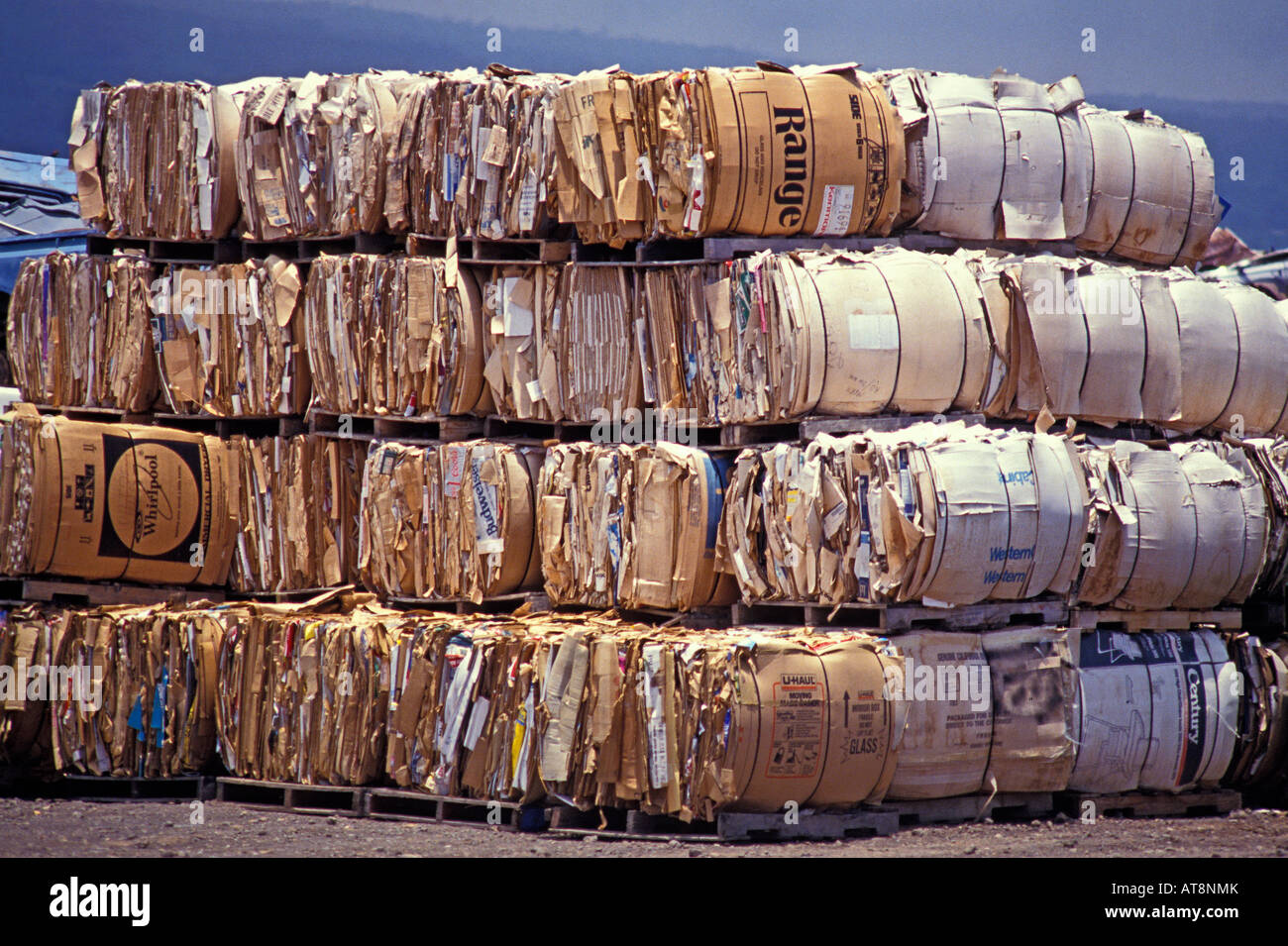 Cardboard bundles hi-res stock photography and images - Alamy