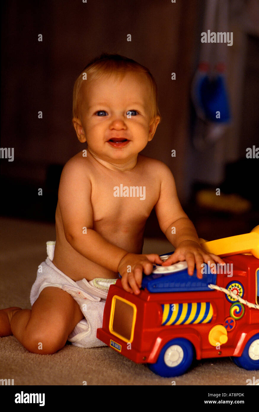 Baby wearing a diaper hi-res stock photography and images - Alamy