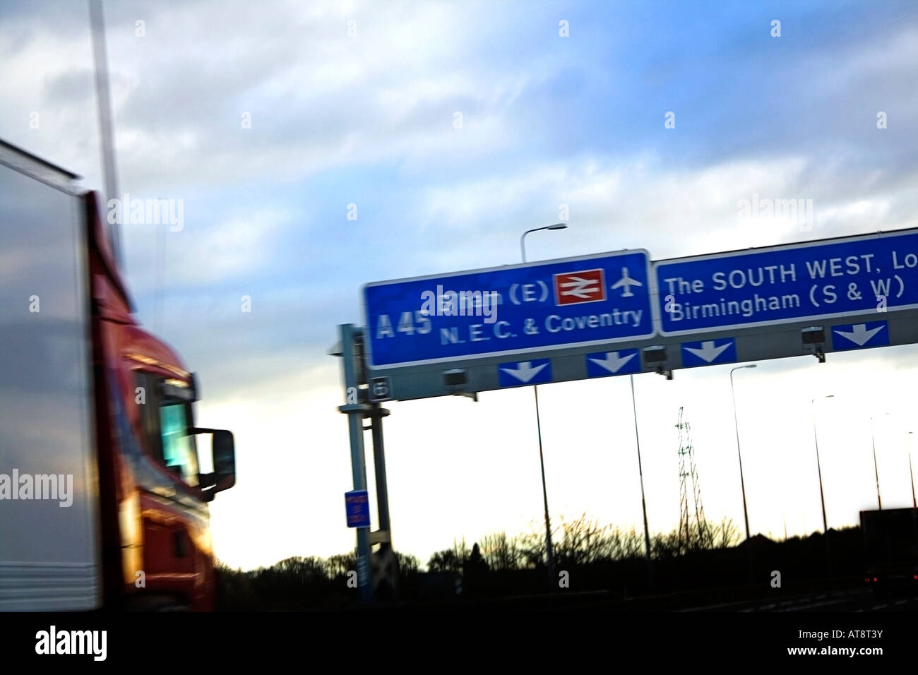 Lorry motorway road sign hi-res stock photography and images - Alamy