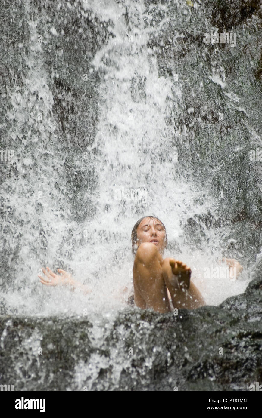 Pali waterfall oahu hi-res stock photography and images - Alamy