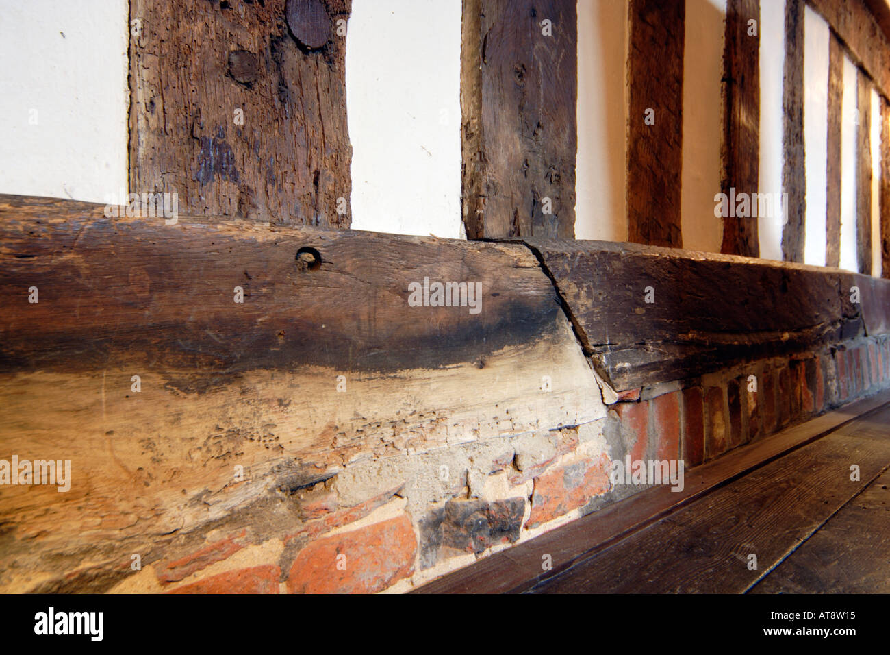 Medieval timber framed house sill beam with Bridal Scarf joint and ...
