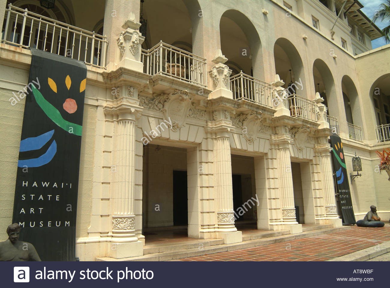 Honolulu Museum Of Art Stock Photos & Honolulu Museum Of Art Stock ...