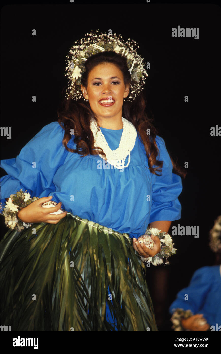 Kahiko hula woman hi-res stock photography and images - Alamy