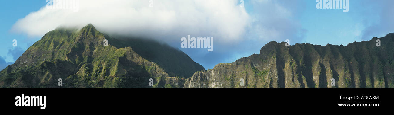 Panorama view of the Koolau mountains from the windward side of Oahu ...