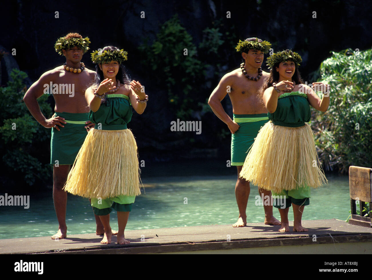 Polynesian dance performances hi-res stock photography and images - Alamy