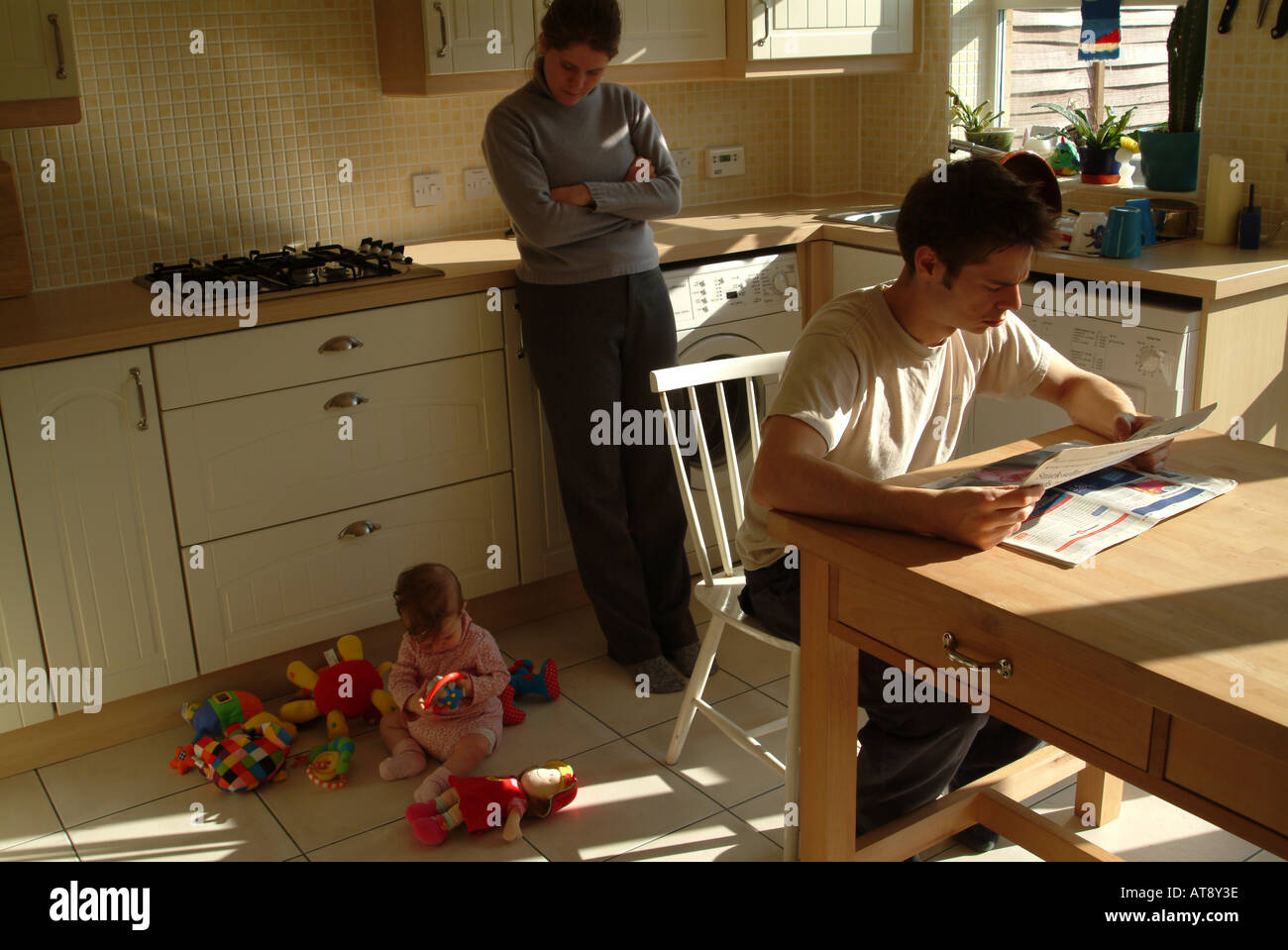 Nuclear family unit hi-res stock photography and images - Alamy