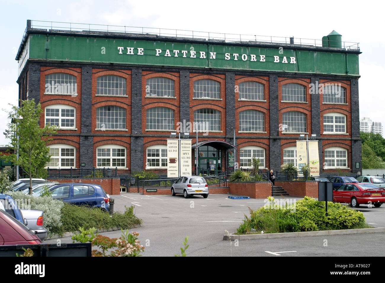 The pattern store of the ex GWR railworks in Swindon now a wine bar ...