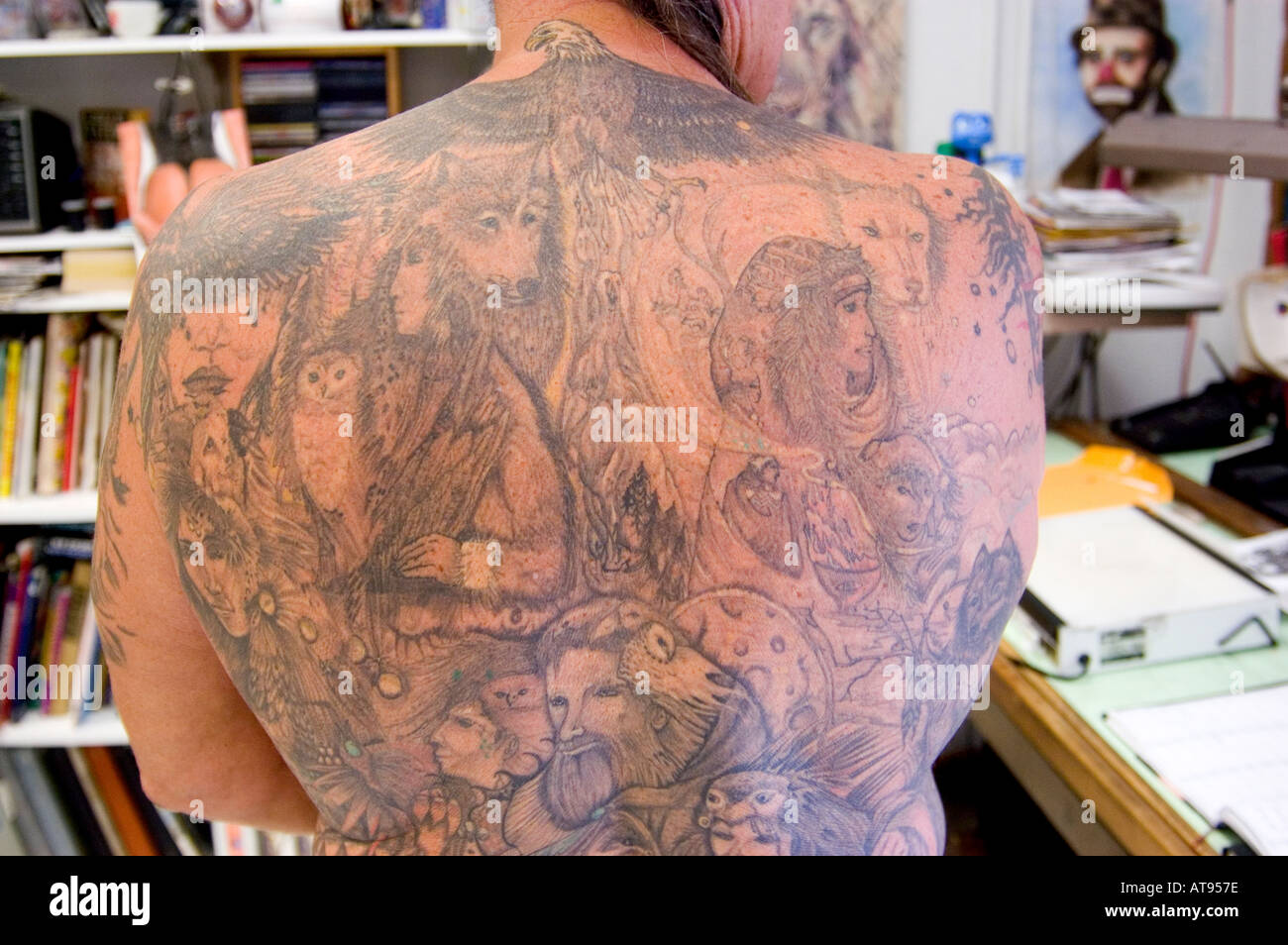 Male body full tattoos hi-res stock photography and images - Alamy