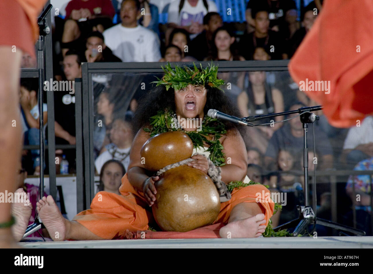 Merrie Monarch Hula festival dancers 2006 Stock Photo - Alamy
