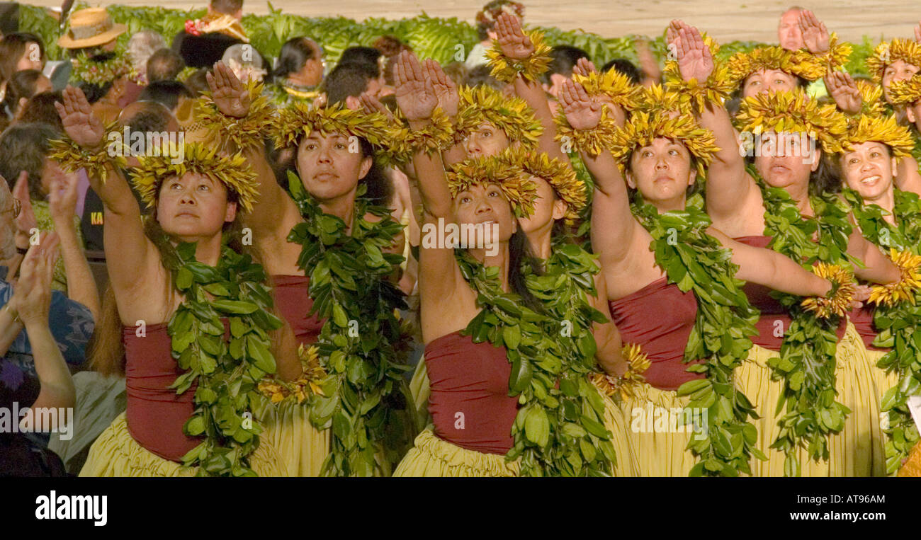 Merrie Monarch Hula festival dancers 2006 Stock Photo - Alamy