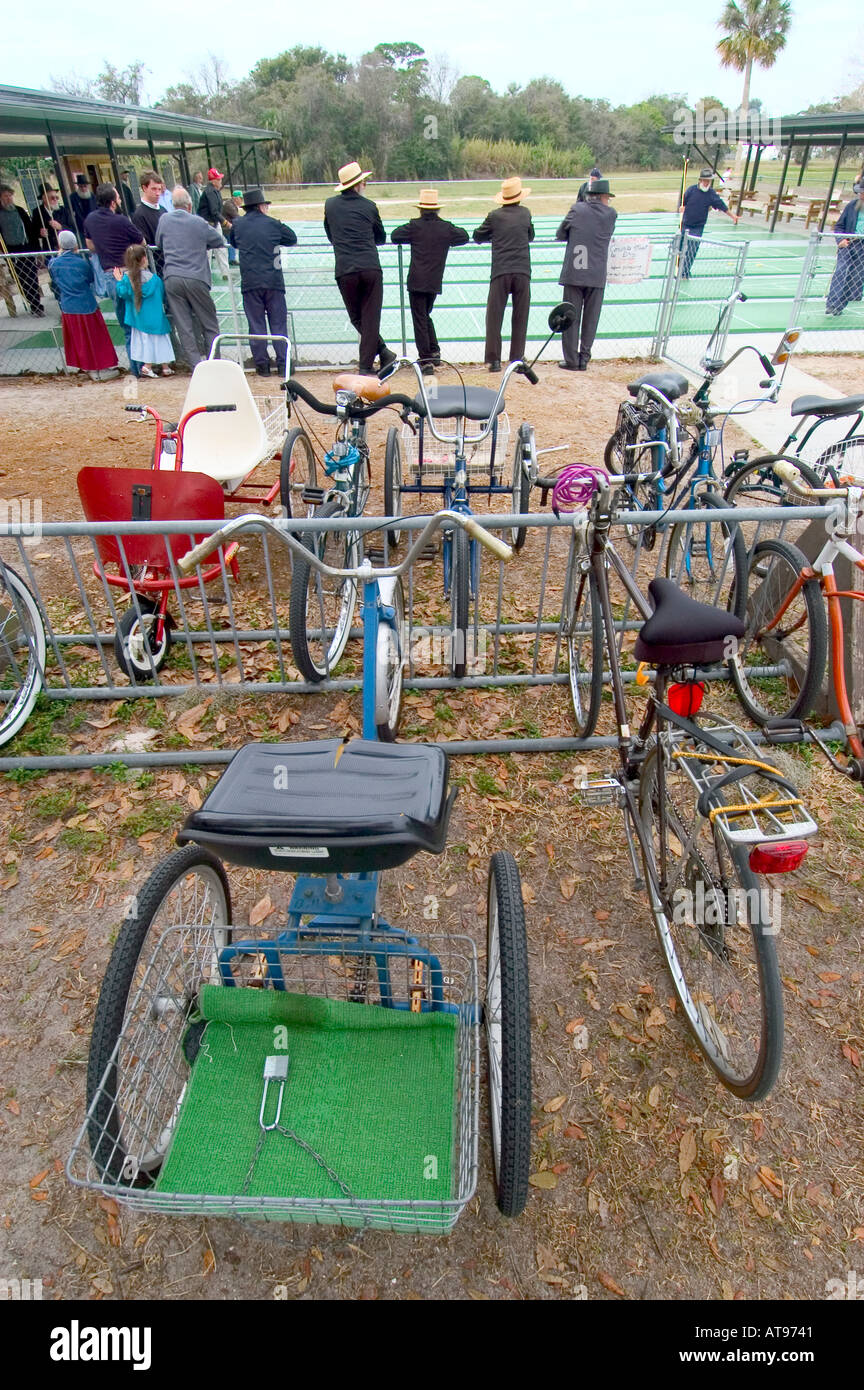 Amish activities at their winter quarters at Pinecraft Village Sarasota ...
