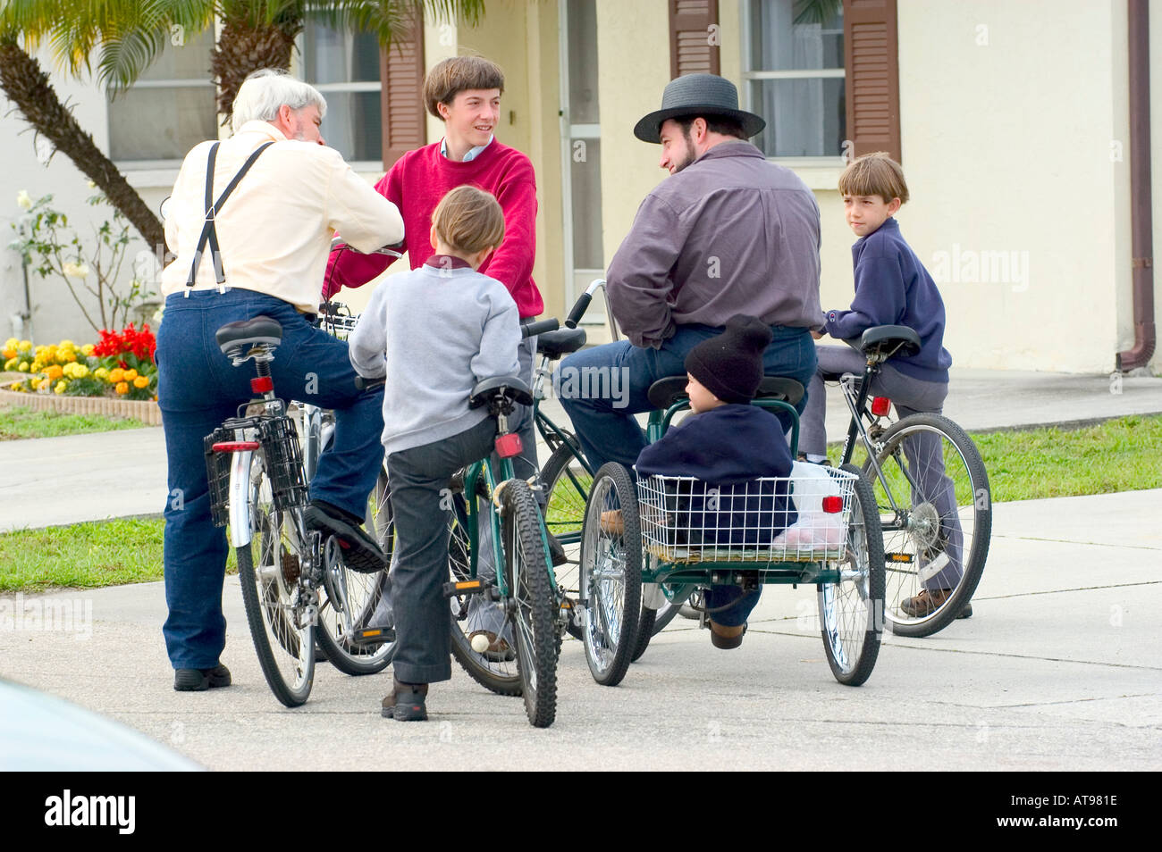 Amish activities at their winter quarters at Pinecraft Village Sarasota ...