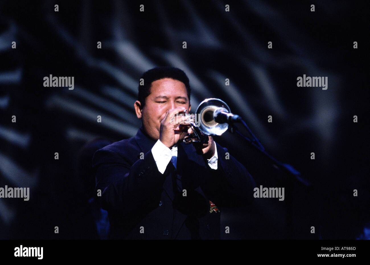 Salsa orchestra hi-res stock photography and images - Alamy