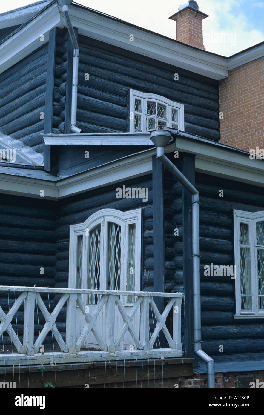 Russian manor house hi-res stock photography and images - Alamy