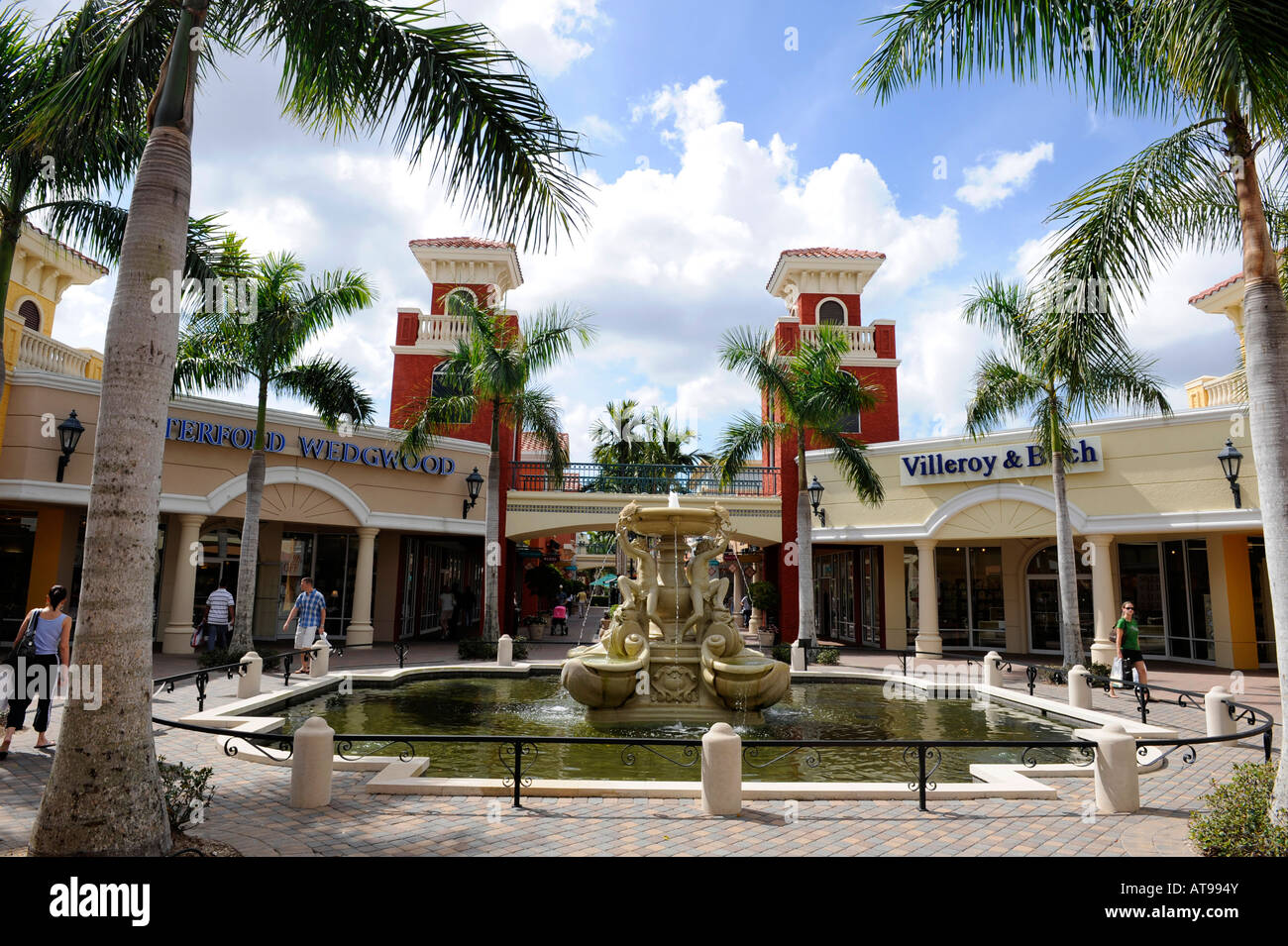 Naples Florida Shopping Centers