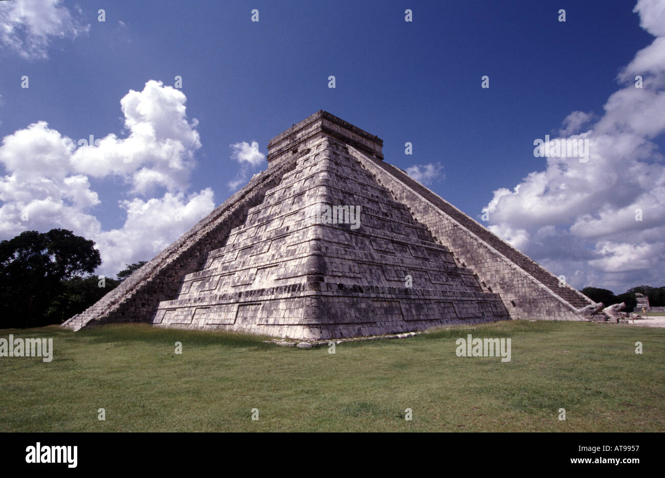 El Castillo Chichen Itza, Mexico Stock Photo - Alamy