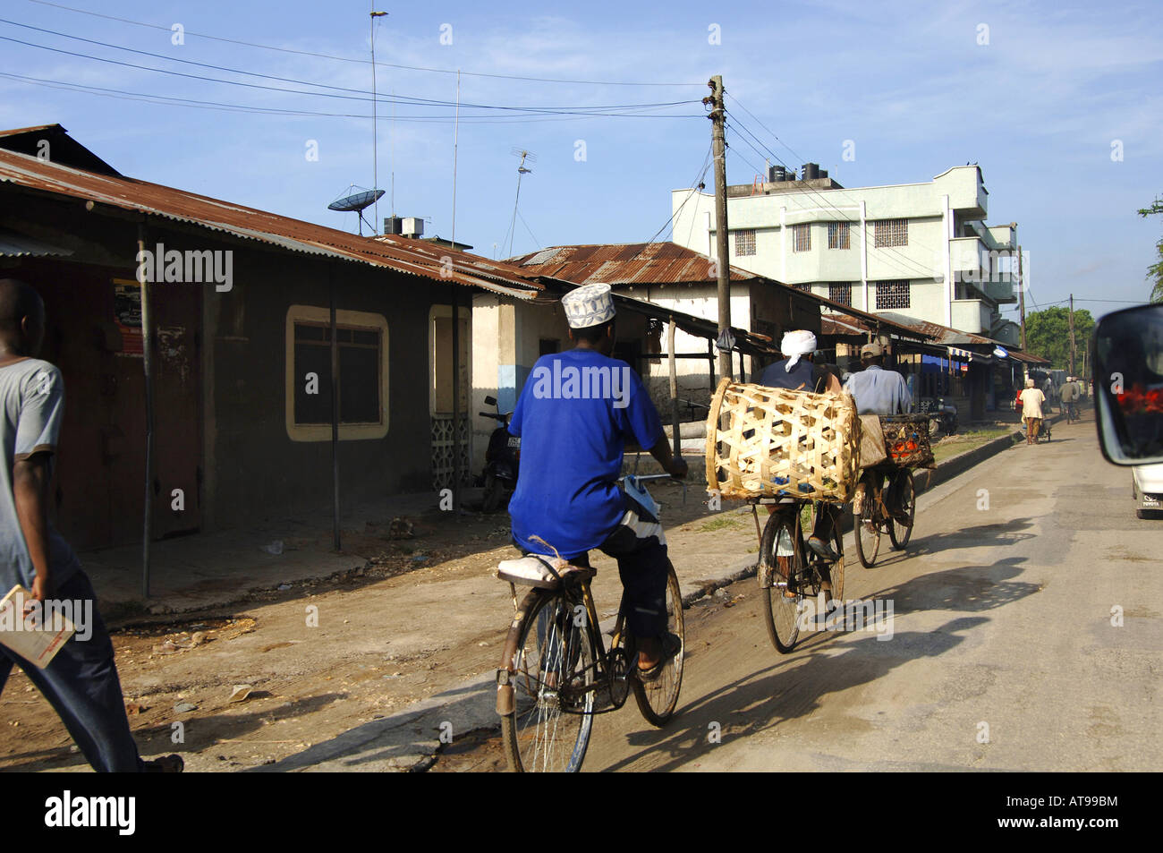 Life and local people of Stone Town Stock Photo - Alamy