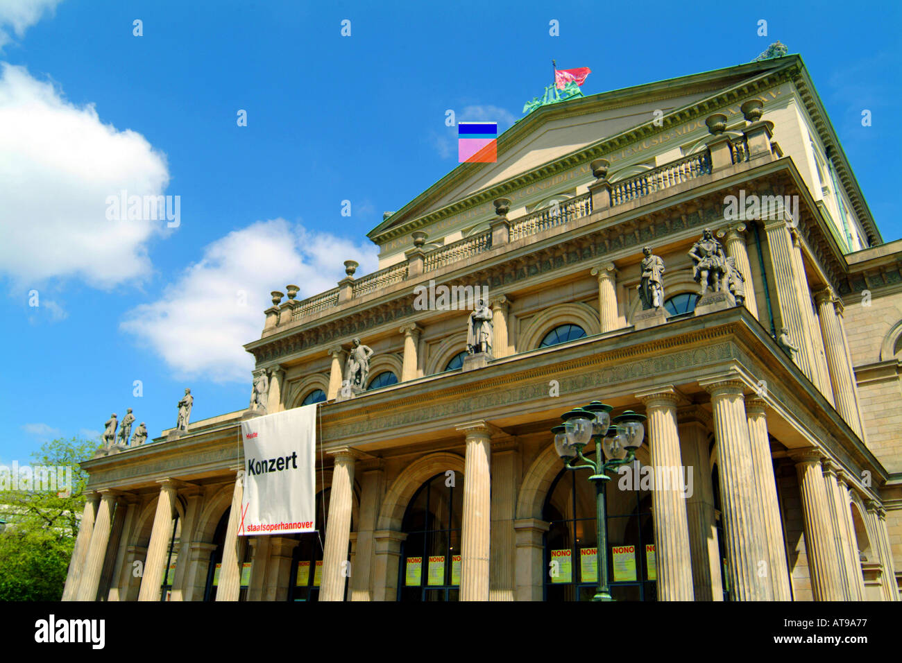 Opernhaus hannover hi-res stock photography and images - Alamy