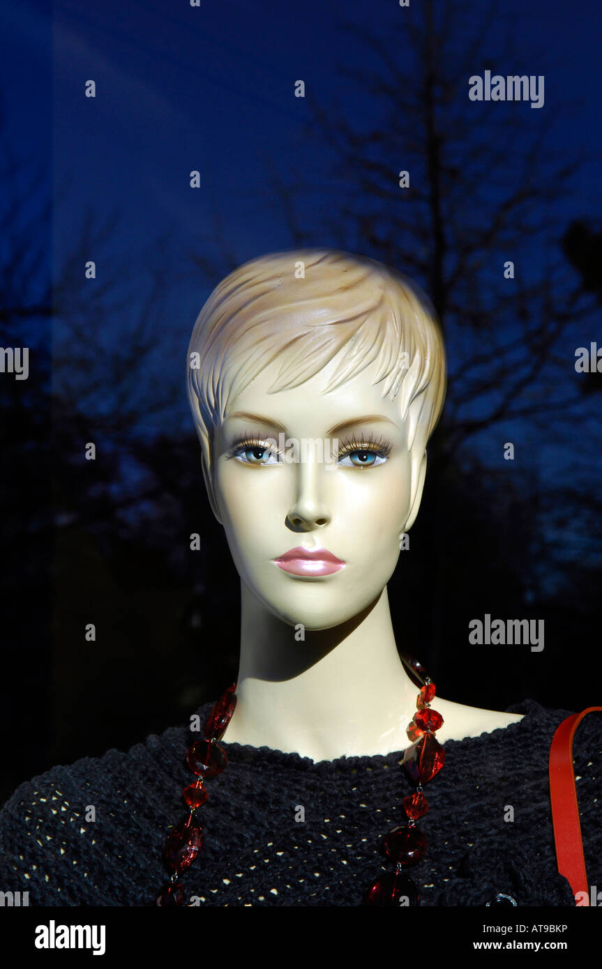 mannequin showroom dummy model female figure caucasian fashion outlet ...