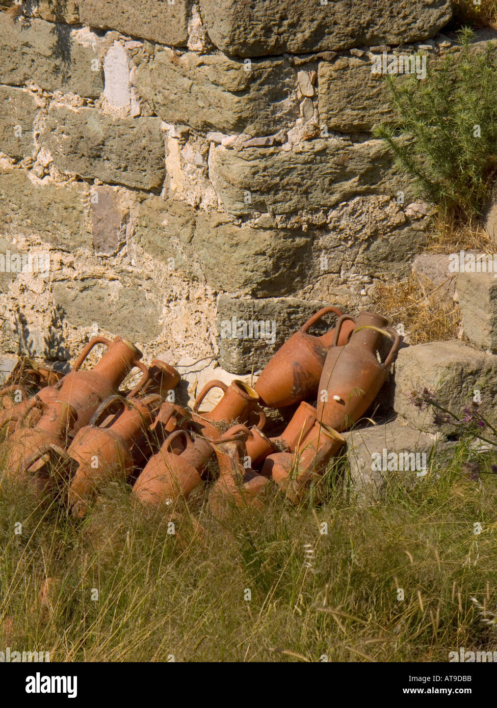 Roman amphora hi-res stock photography and images - Alamy