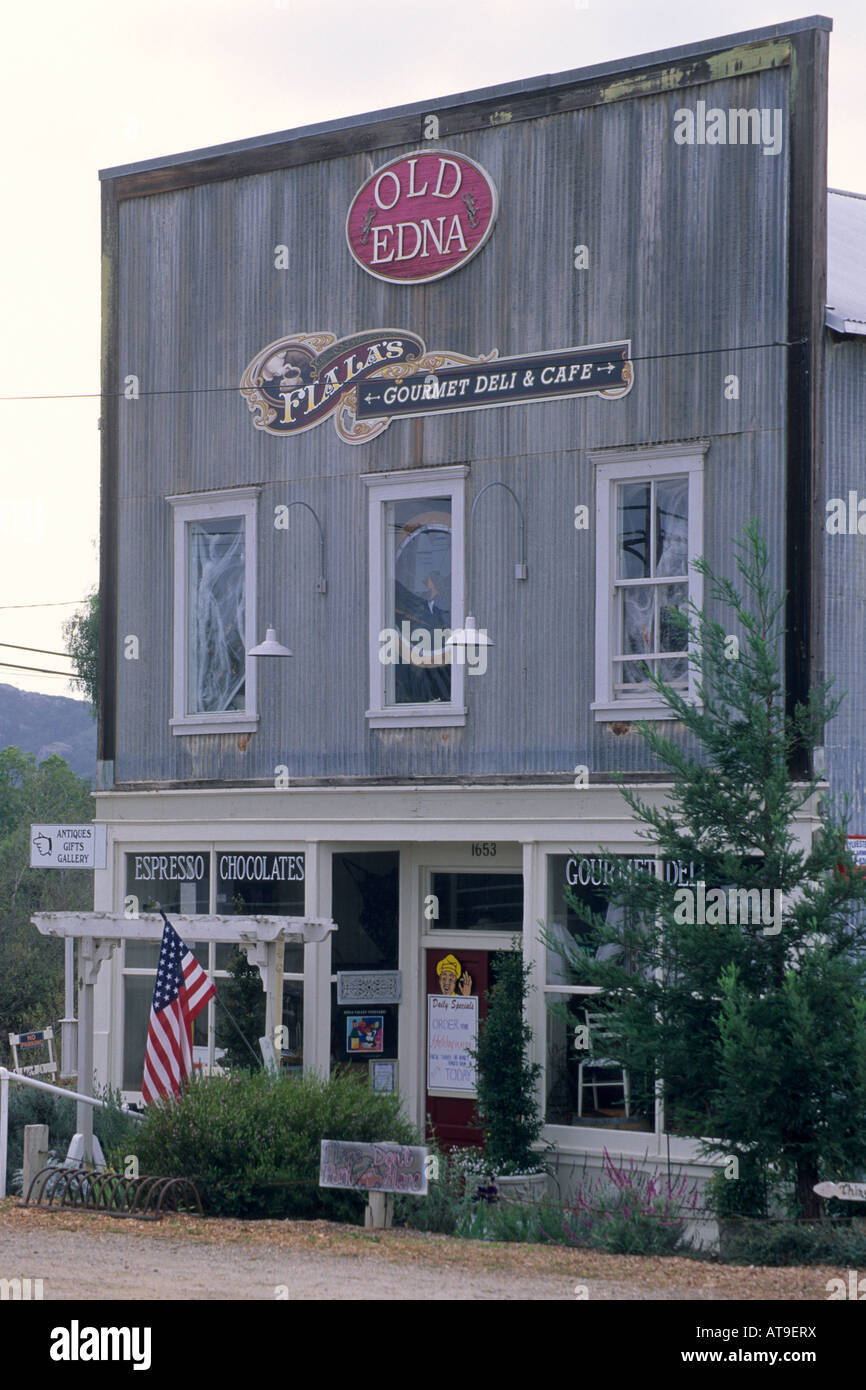 Old country store sign hi-res stock photography and images - Alamy
