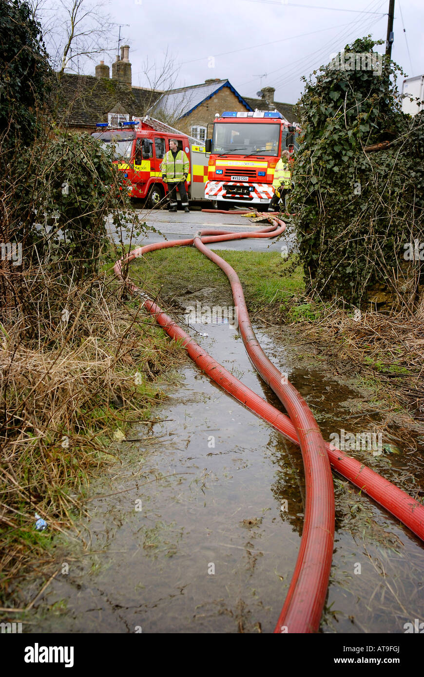 Fire engines by water hi-res stock photography and images - Alamy