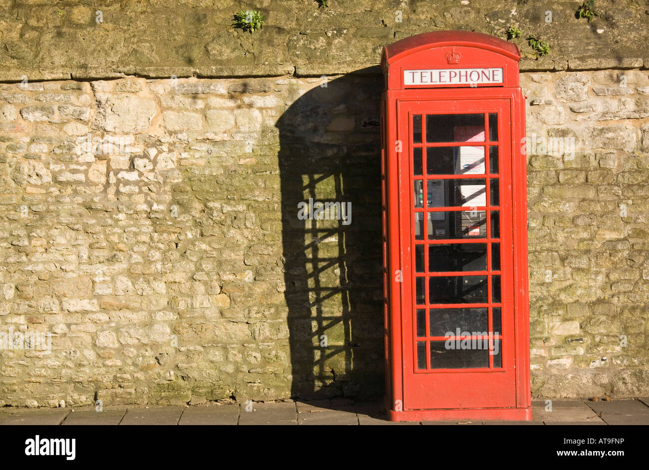 British red telephone box oxford hi-res stock photography and images ...