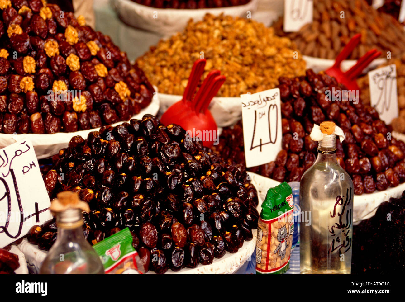 Moroccan vendor, Moroccan, vendor, date vendor, selling dates, dates ...