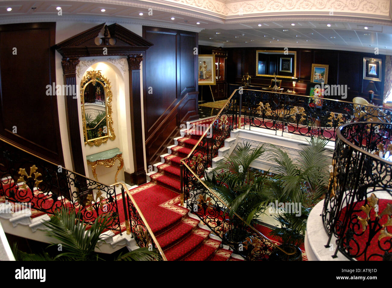 Oceania Regatta Interior