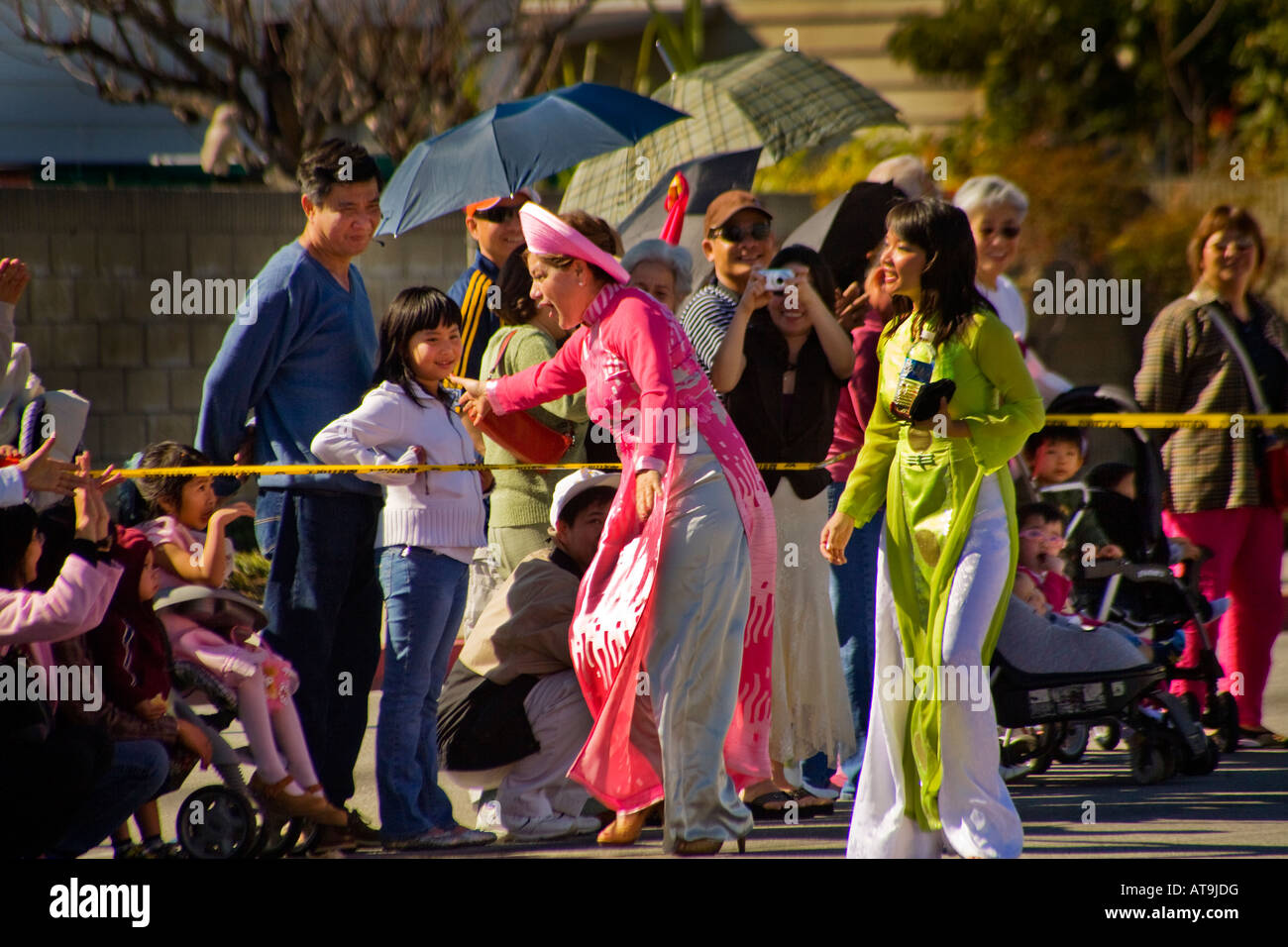 Wearing traditional Vietnamese costume Hispanic U S Congresswoman ...