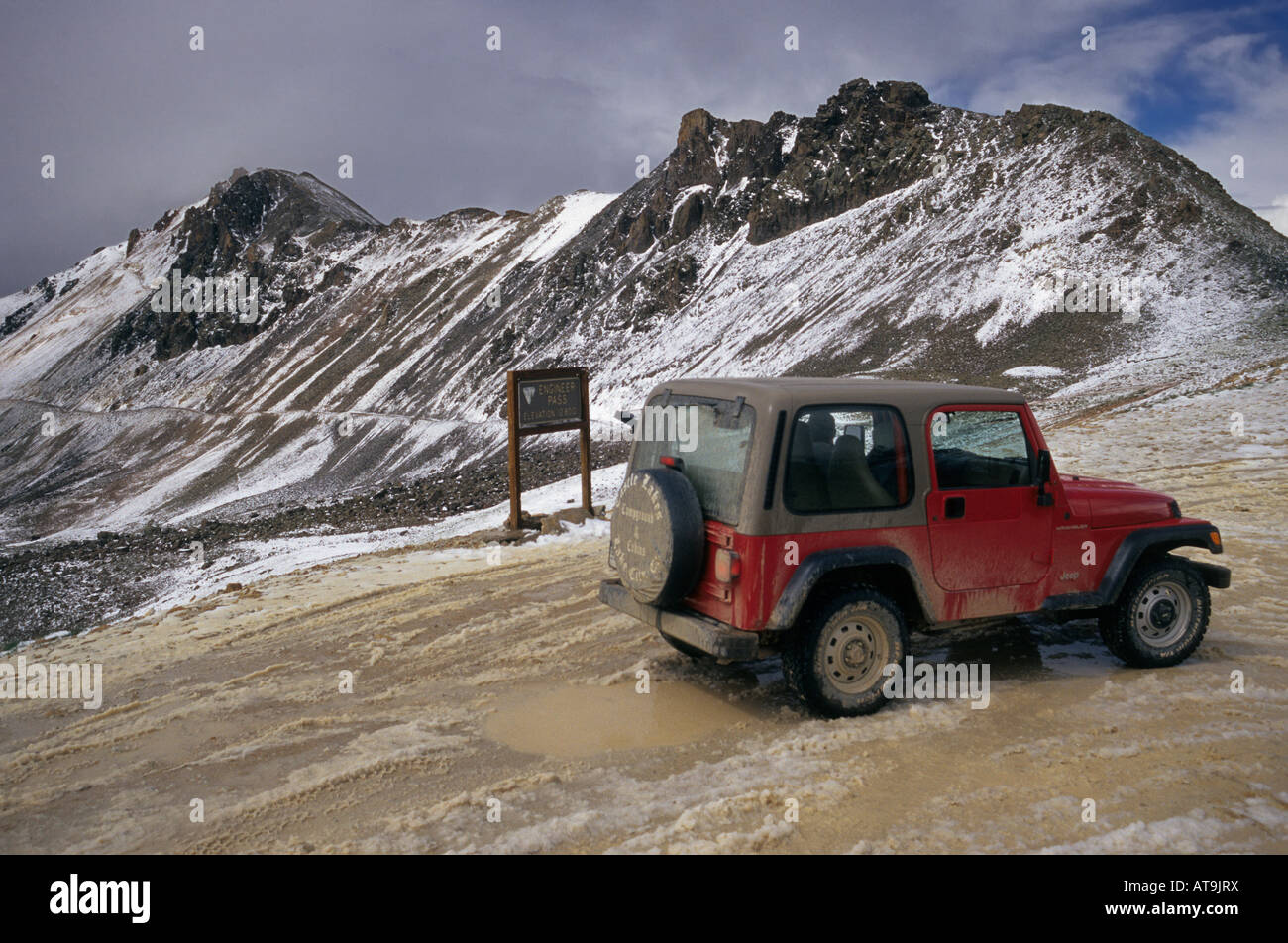 Engineer Pass on Alpine Loop in San Juan Mountains, summer, Colorado ...