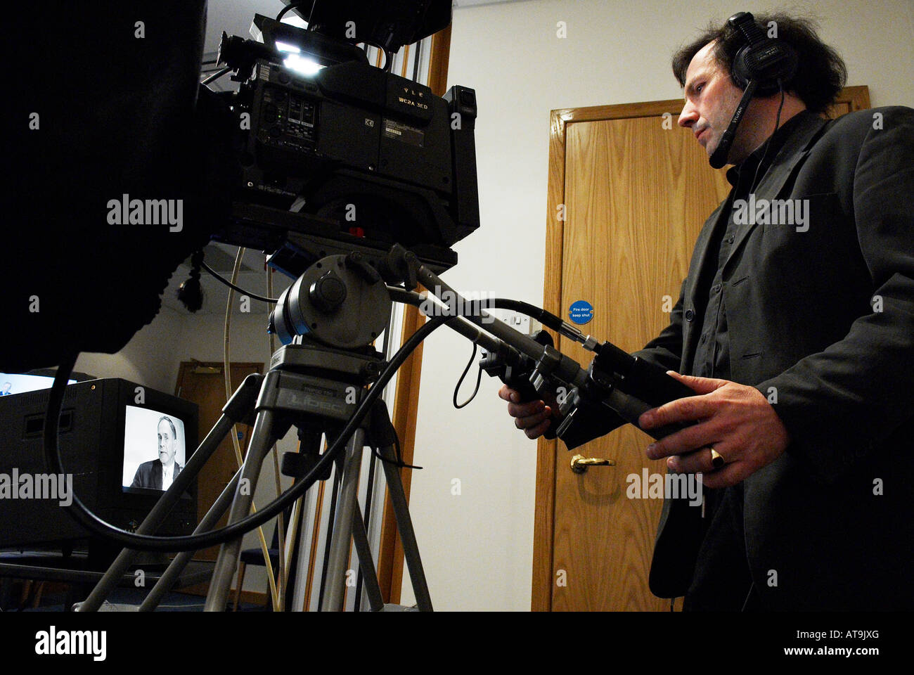 Tv program hi-res stock photography and images - Alamy