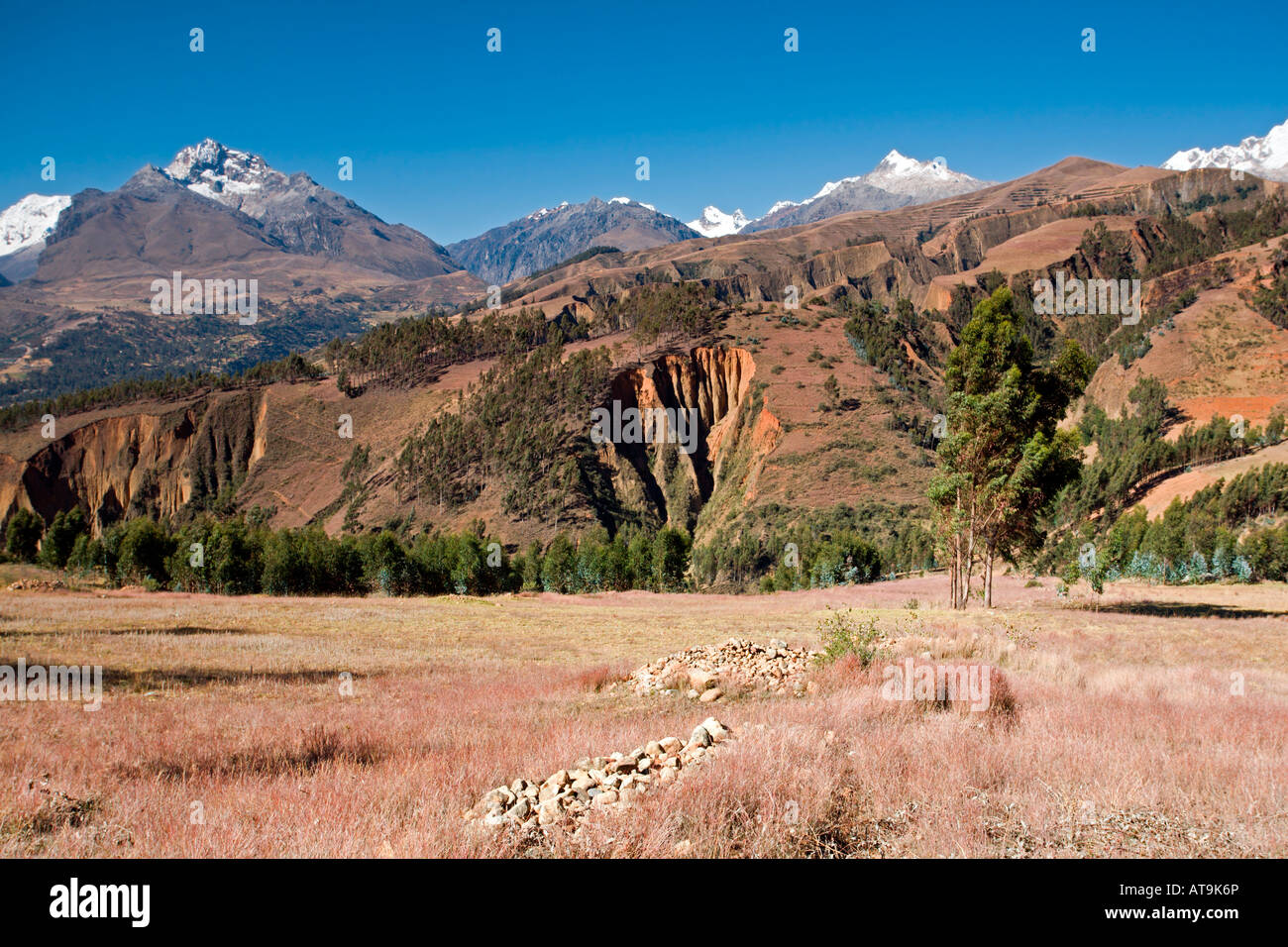 Ventana blanca hi-res stock photography and images - Alamy