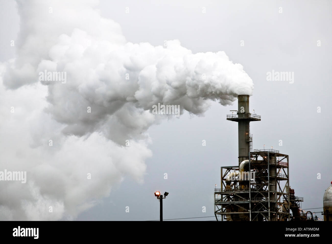 Houston oil refinery hi-res stock photography and images - Alamy