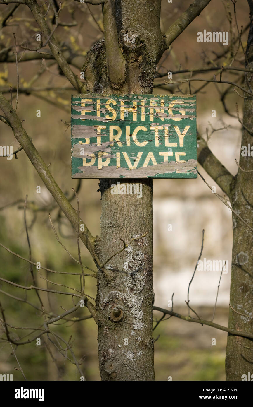 River wye fishing sign hi-res stock photography and images - Alamy