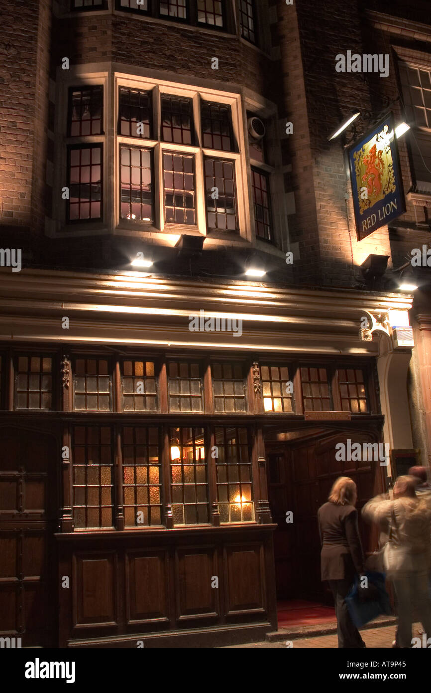 The Red Lion pub seen at night. Kingly Street, Soho, London, England ...