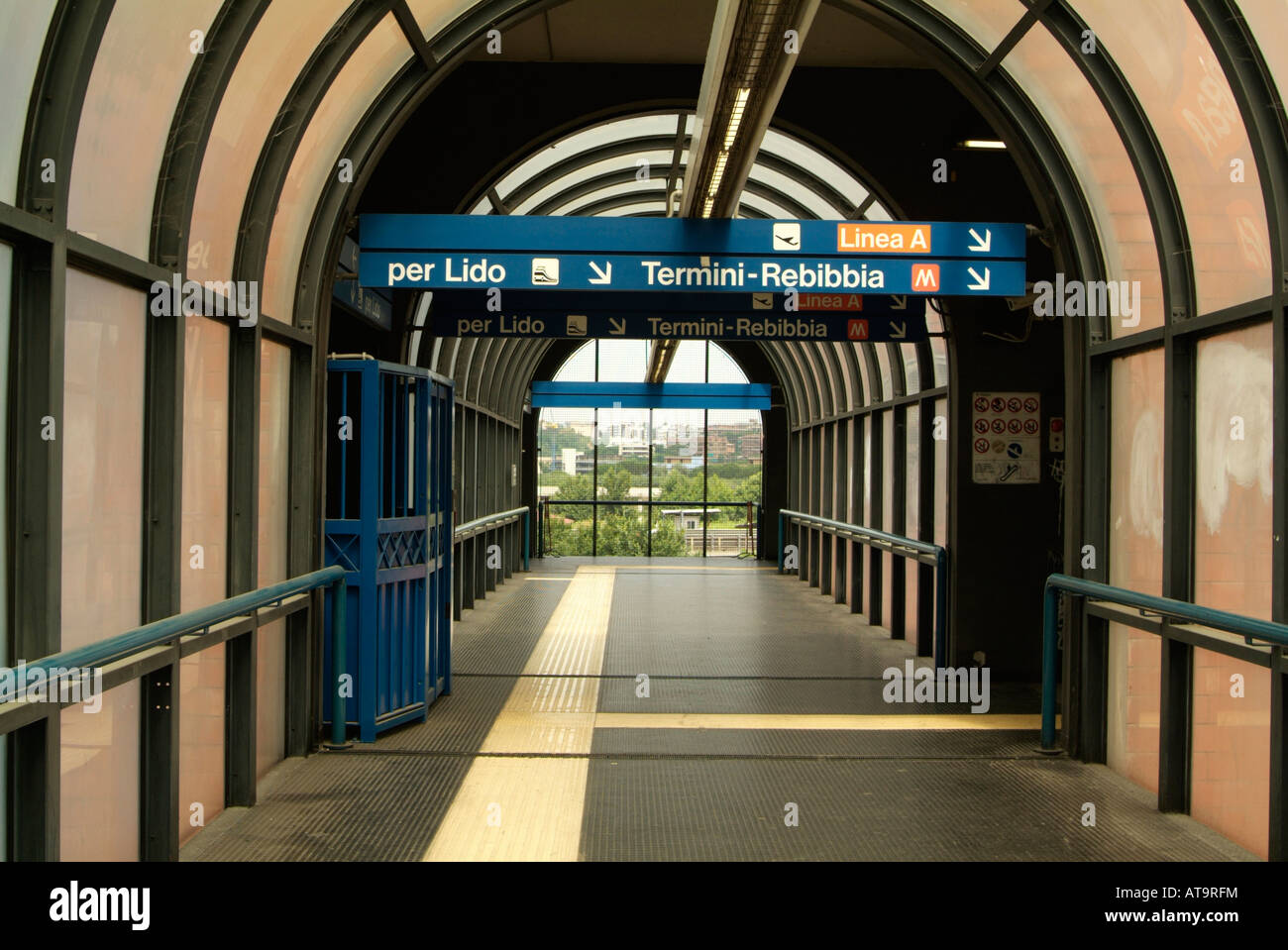 underground station in Rome Stock Photo - Alamy
