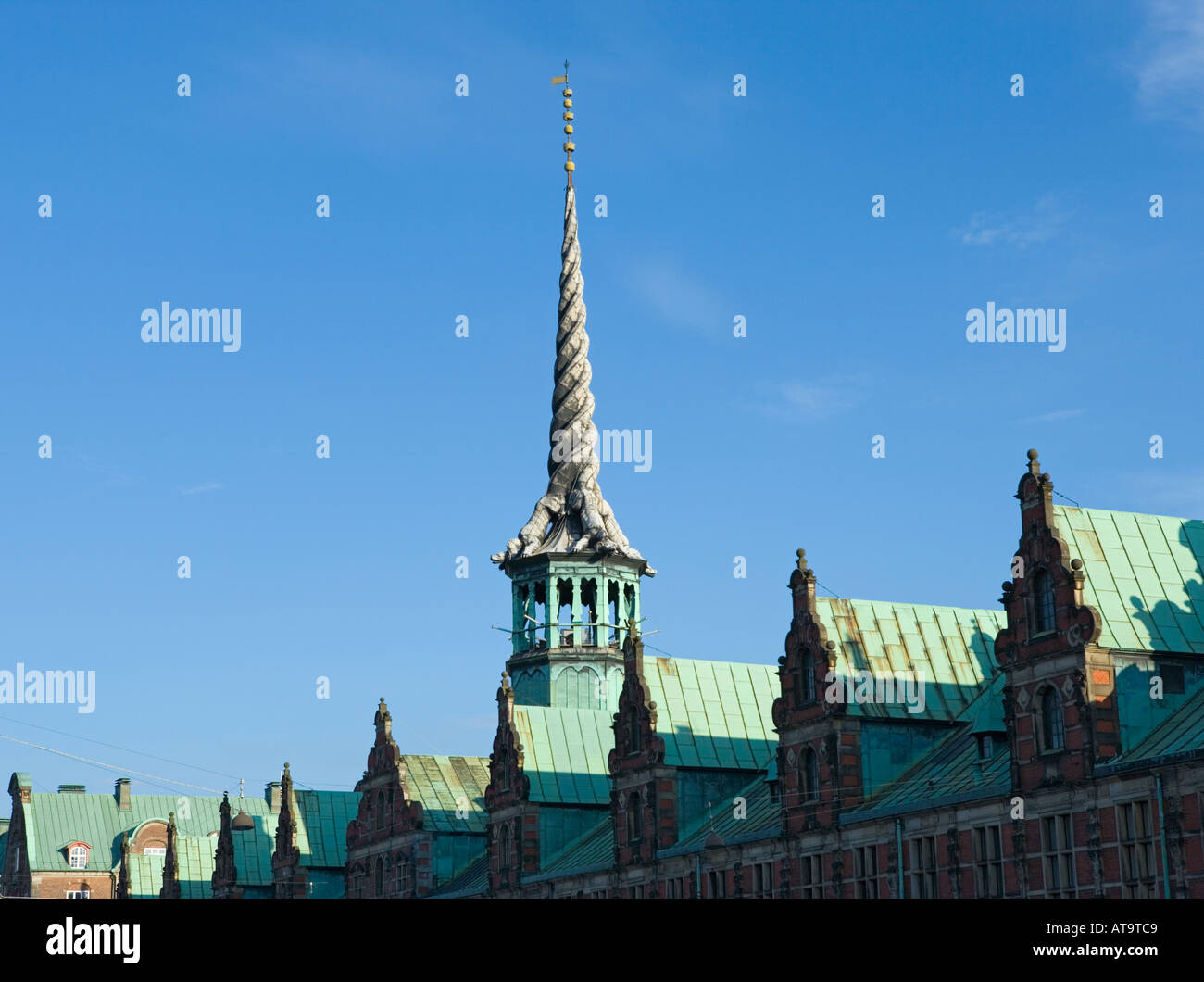 Intertwined dragons hi-res stock photography and images - Alamy