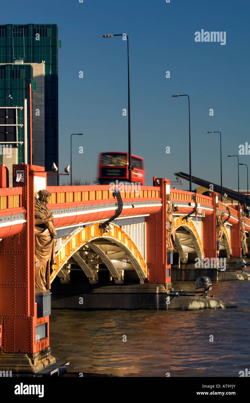 Vauxhall Bridge over River Thames London United Kingdom Stock Photo - Alamy